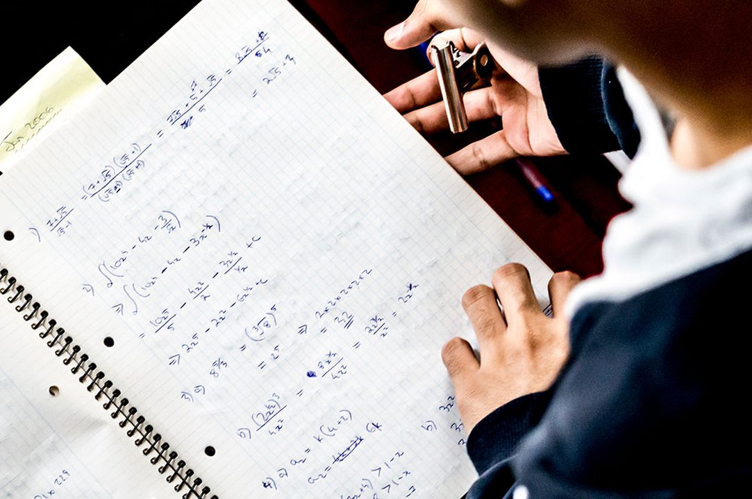 ESOL Courses Manchester | English & Maths